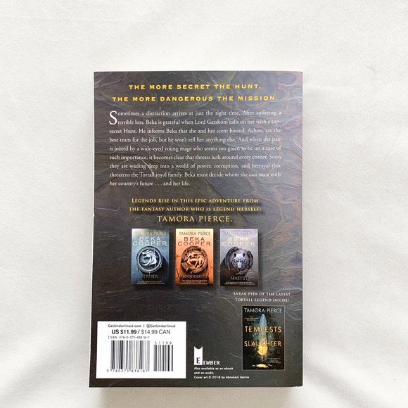 Urban Outfitters | Accessories | Beka Cooper Mastiff By Tamora Pierce ...